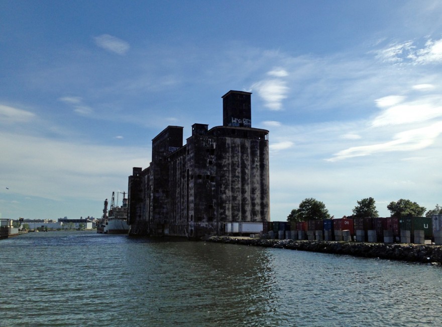 Best spots in Red Hook, Brooklyn. Mini guide of the best hood!